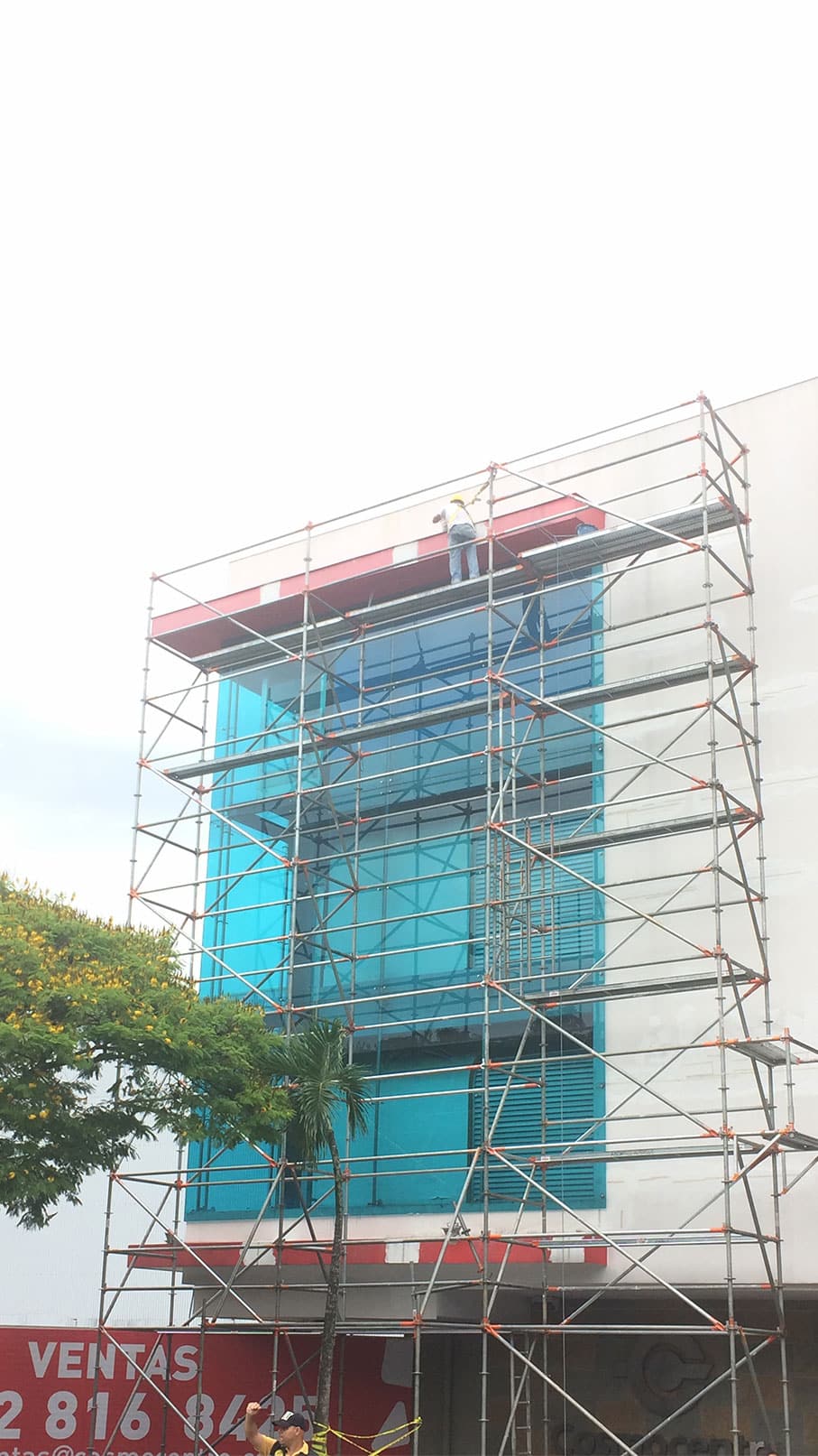 Alquiler de equipos para alturas en Cali - Alquiler de escaleras en ...